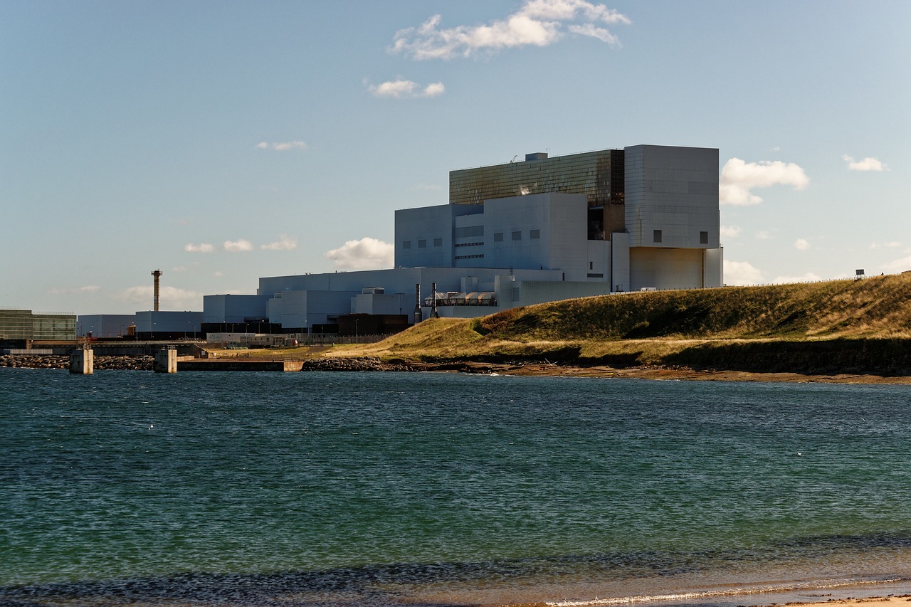 Advanced Gas-cooled Reactor (AGR) – A Second Generation for UK Nuclear ...